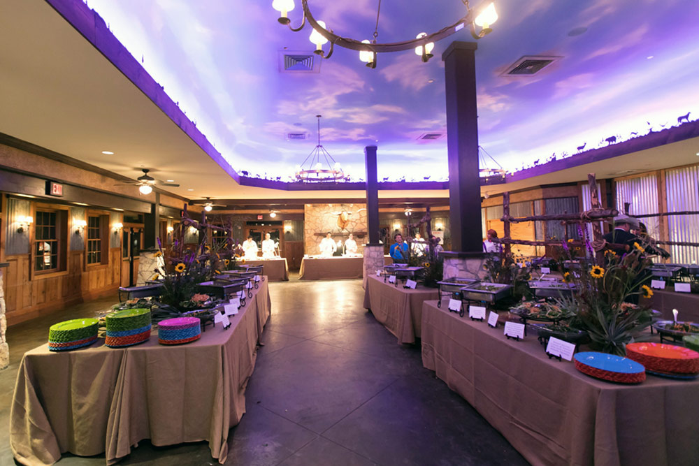 Fort Worth Zoo Weddings - A Unique Take on Elegance